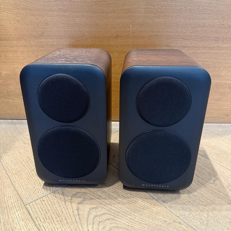 Wharfedale D310 Nogal | Altavoces de Estanteria 2 Vias
