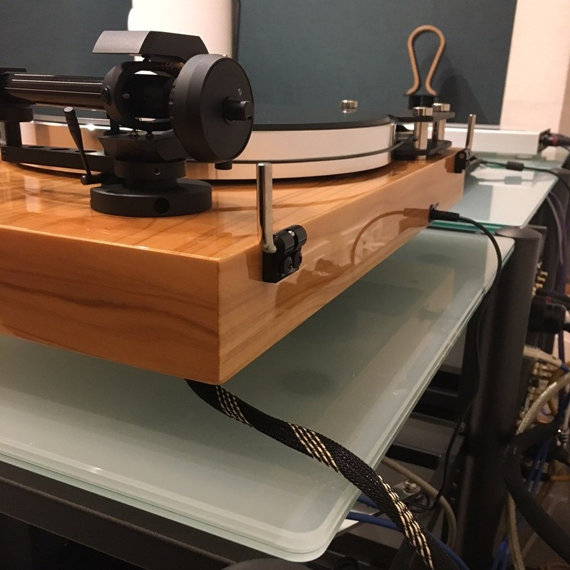 Project Xtension 9 + Ortofon 2M Bronze